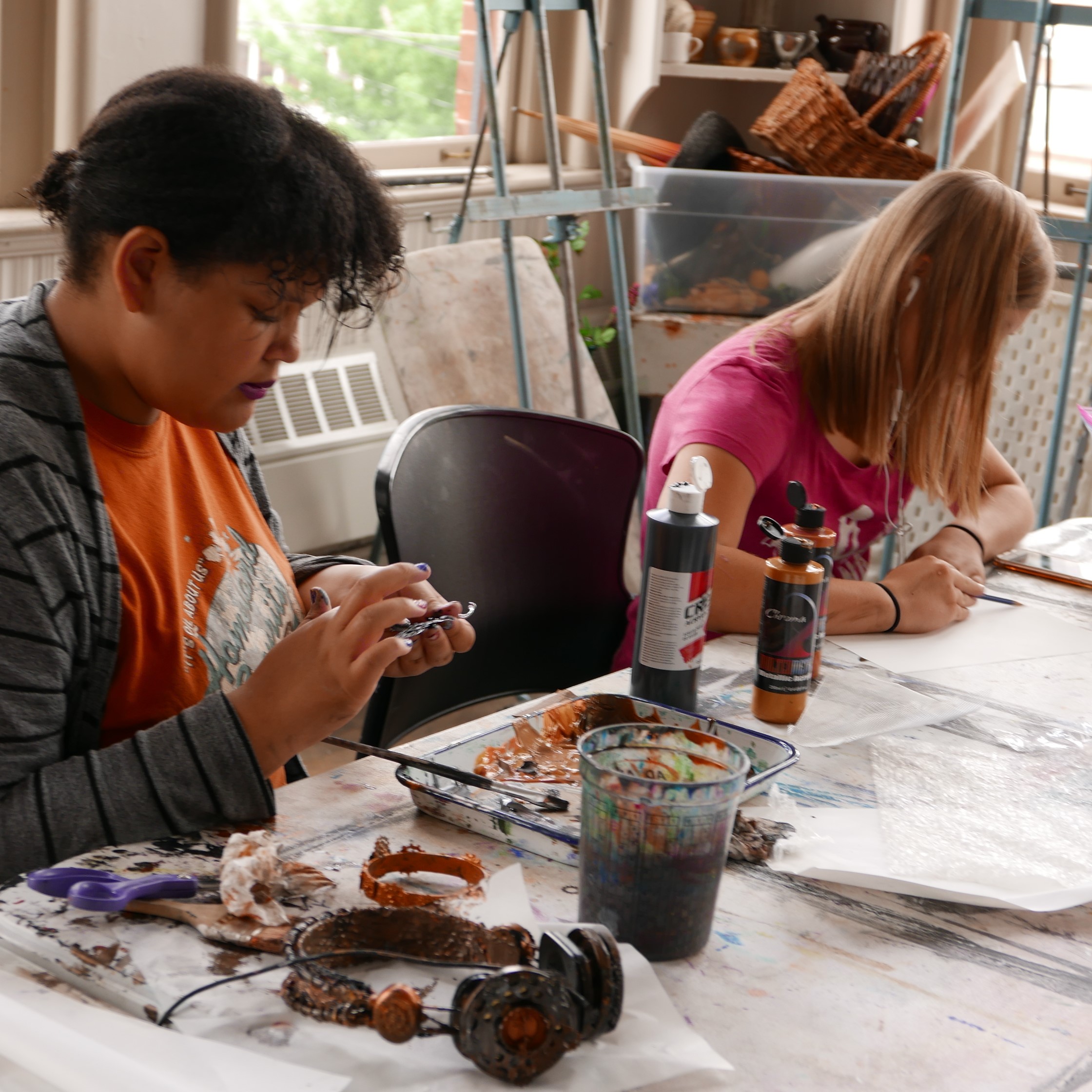 Ages 14-17 | Teen Studio Night: Paint, Draw, Mixed Media | ASLD